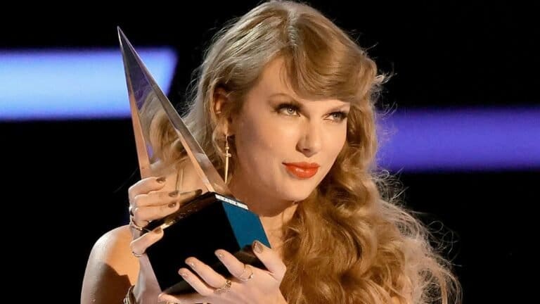 Taylor Swift Scripts American Music Awards History