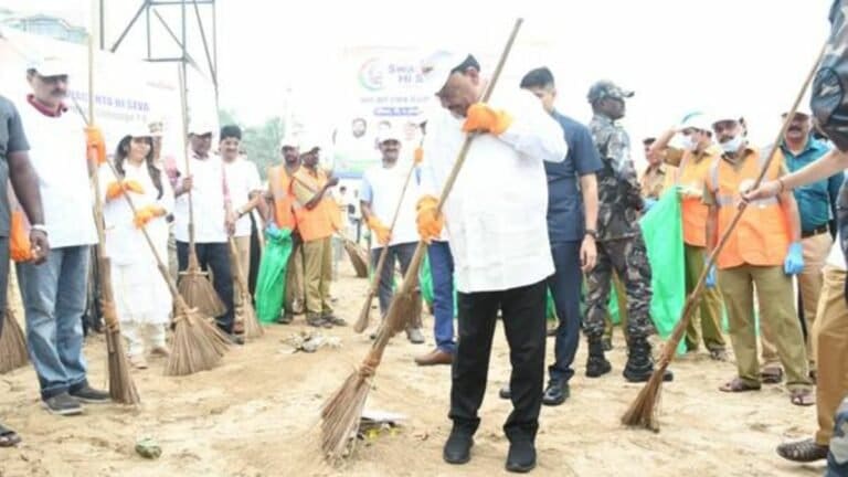 Shri Narayan Rane Launches The Revamped CGTMSE Scheme